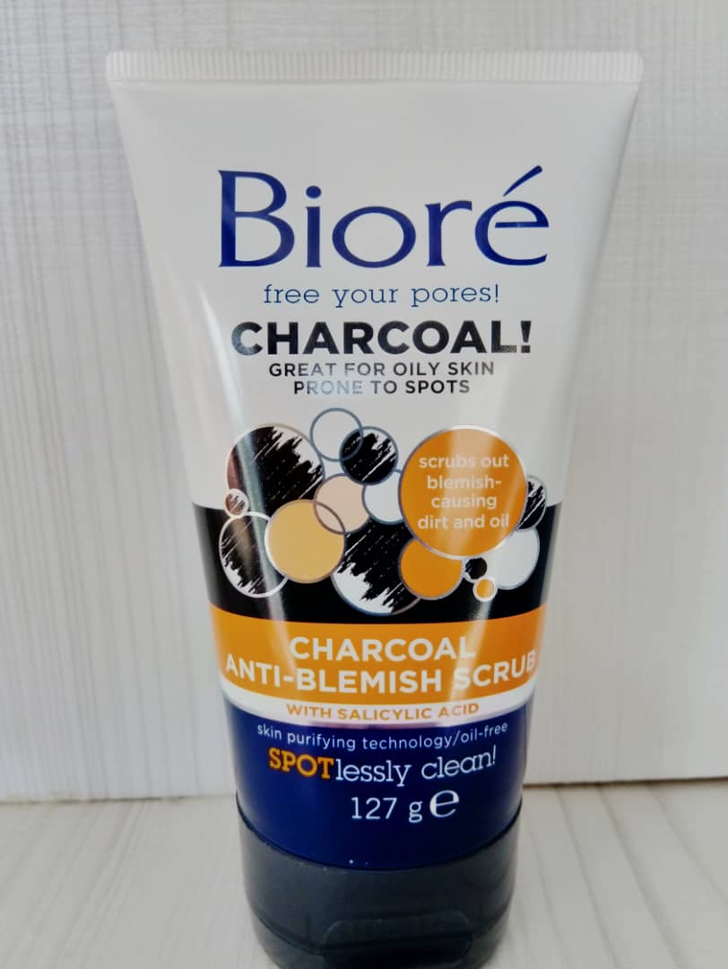 Biore Charcoal Anti-Blemish Scrub 127g - SME Shopping Services